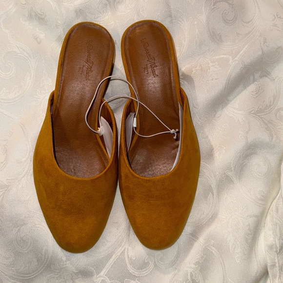 Universal Thread | Shoes | Universal Thread Avianna Mustard Mules With ...